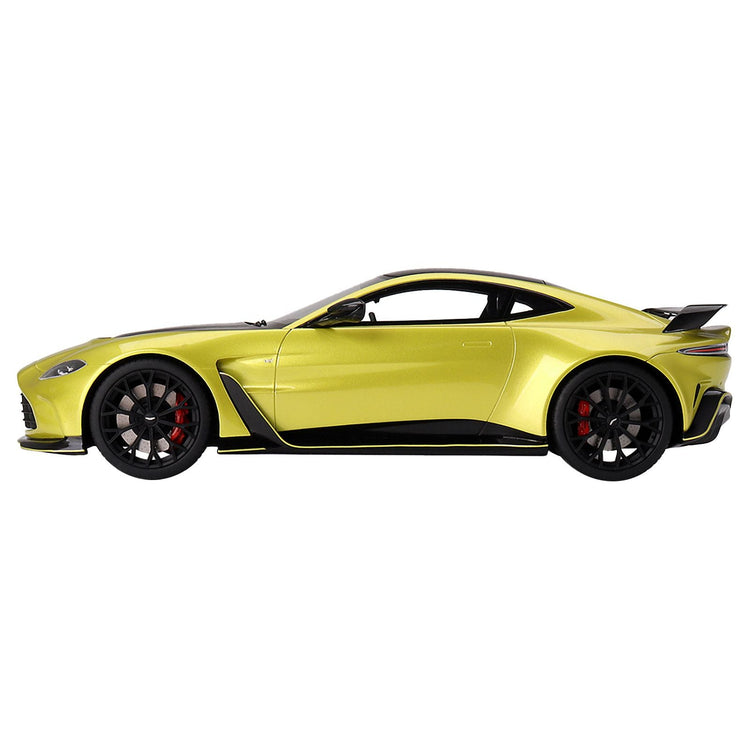 2022 Aston Martin V12 Vantage RHD Cosmopolitan Yellow 1/18 Model Car