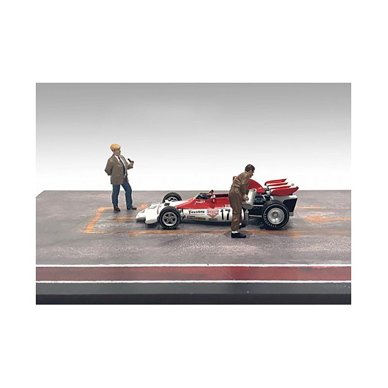Race Day Two Diecast Figures Set 4 for 1/43 Scale by American Diorama
