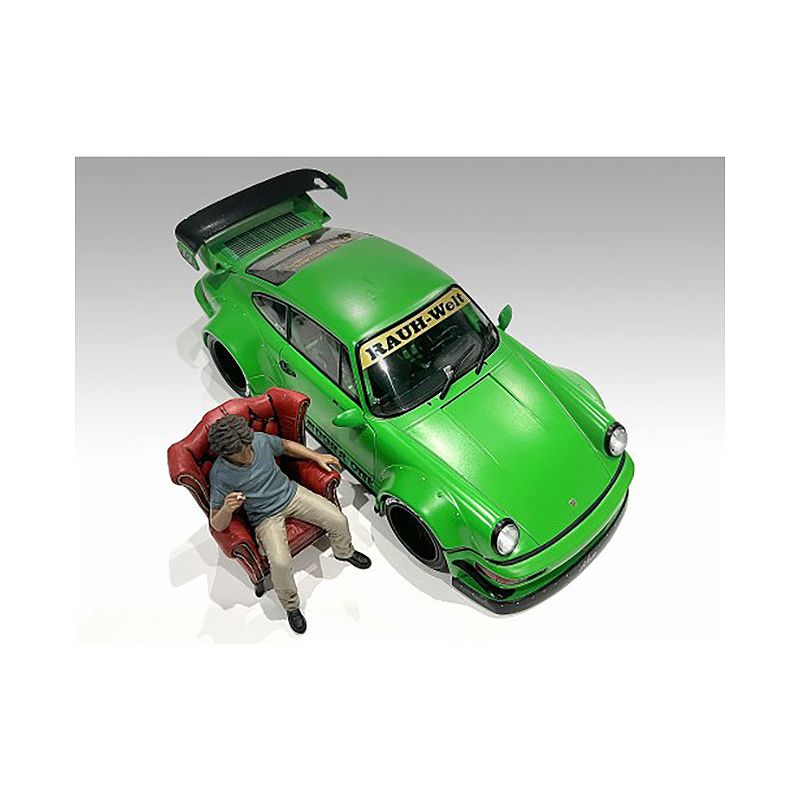 RWB Legend Akira Nakai Figure 1 with Chair for 1/18 Scale Models